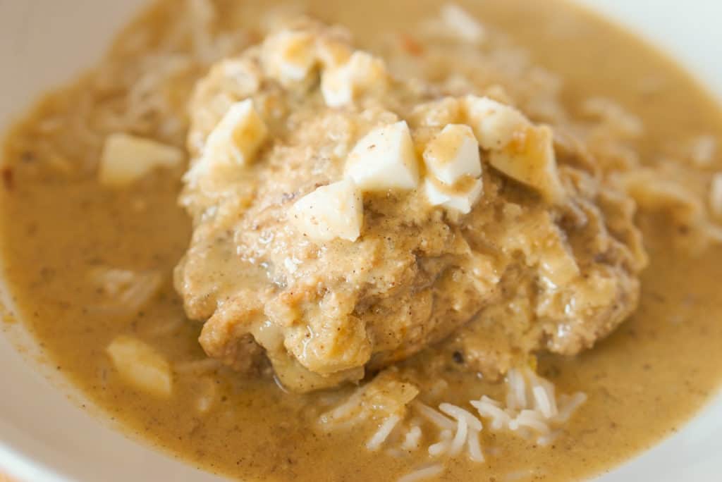 Chicken in Almond Sauce Recipe (Pollo en Pepitoria) - Spanish Sabores