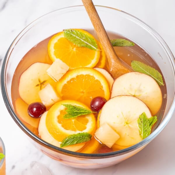 What Is Cava? The Ultimate Guide to Spanish Sparkling Wine | Spanish ...