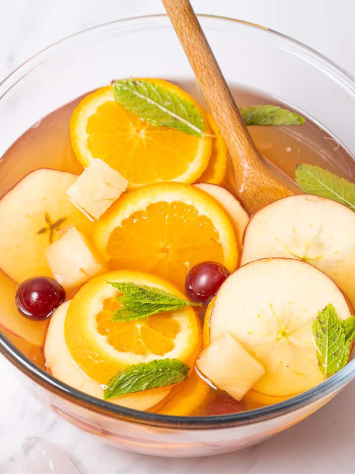 What Is Cava? The Ultimate Guide to Spanish Sparkling Wine | Spanish ...