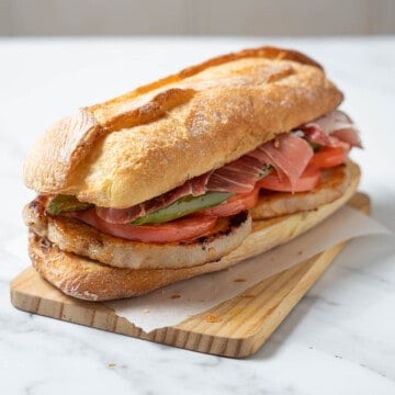 Serranito Bocadillo Recipe - Spanish Sabores